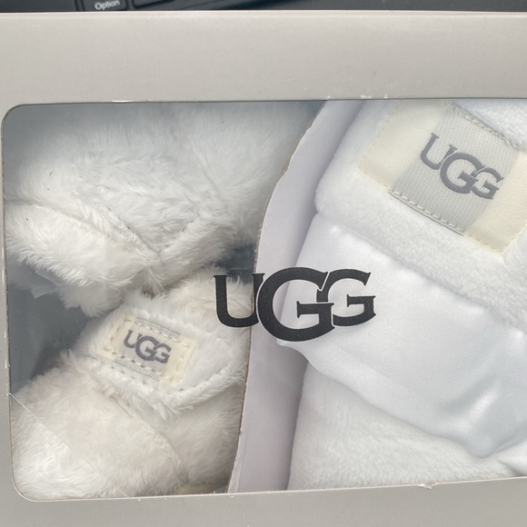 UGG | Shoes | Baby Ugg Box Set Shoes And Lovey | Poshmark